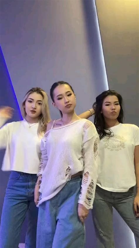 Пин от пользователя 🖤christina🖤 на доске Ваши пины Танцующая девушка Девушка с разбитым