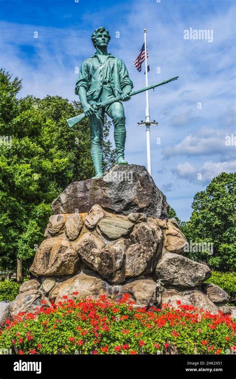 Lexington Minute Man Patriot Statue Lexington Battle Green