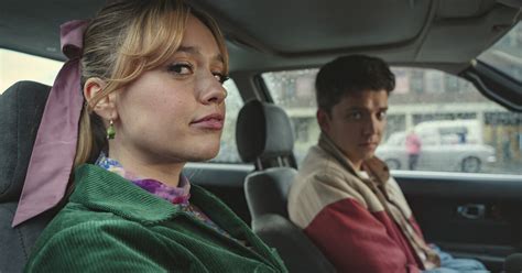 Idealny Serial Na Nasze Czasy Sex Education Szkoda E To Ju Ostatni Sezon Recenzja Newonce