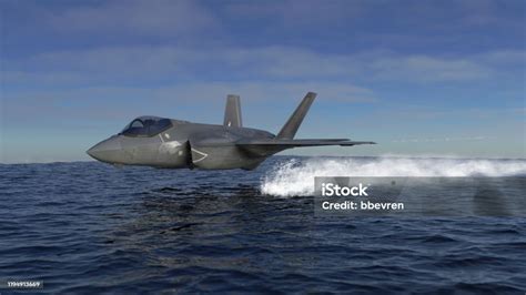 F35 제트 전투기 낮은 바다 3d 렌더링을 통해 비행 비행기에 대한 스톡 사진 및 기타 이미지 비행기 공군 교통수단 Istock