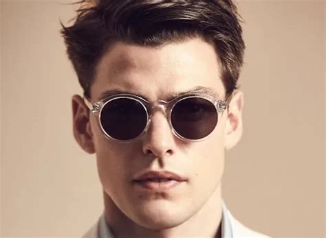 Criteria For Choosing Round Glasses For Men