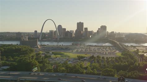 5 7k Stock Footage Aerial Video Of The Gateway Arch And Downtown St Louis At Sunset Seen From