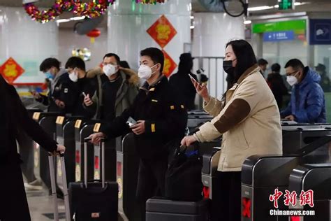 戴口罩出门买口罩，没买到还损失一个！买口罩为啥这么难？凤凰网
