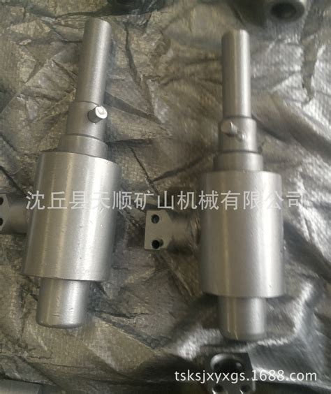 旋转钻杆注水器 钻杆注水器 水钻注水器 大山谷图库