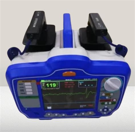 Portable Defibrillator Monitor Dm7000