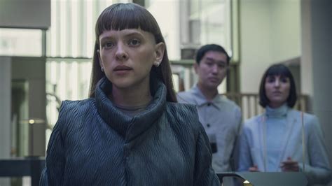 The Ending Of Netflixs Bodies Explained What Happens To Iris Maplewood