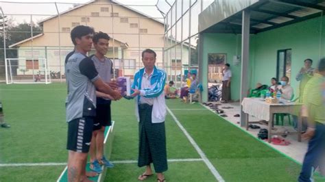 ကျိုက်မရော၌ ၇၅ နှစ်မြောက် စိန်ရတုပြည်ထောင်စု နေ့အထိမ်းအမှတ် အမျိုးသားဖူဆယ် ဘော လုံးပြိုင်ပ