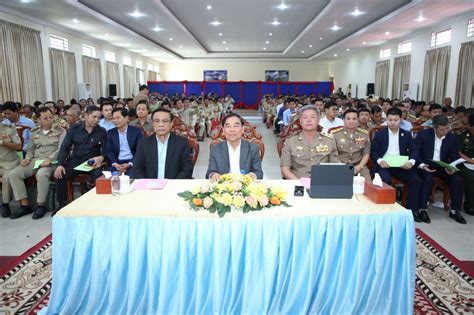 រដ្ឋបាលខេត្តកណ្តាល បើកកិច្ចប្រជុំបូកសរុបការងារ ភូមិ ឃុំ សង្កាត់