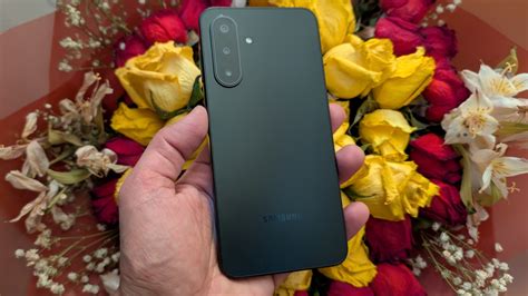 I Tested Samsungs New 200 Phone And Its The Best One You Can Buy