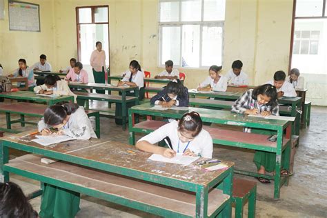 ရခိုင်ပြည်နယ် မောင်တောမြို့၌ အခြေခံပညာကျောင်းများတွင် Grade 5 နှင့