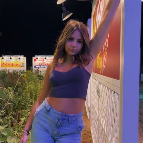 Paige Wendling Wendlingpaige • Threads Say More