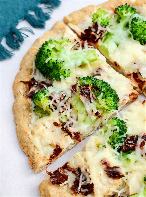 Broccoli Chicken Pizza With Sun Dried Tomatoes The Every Kitchen