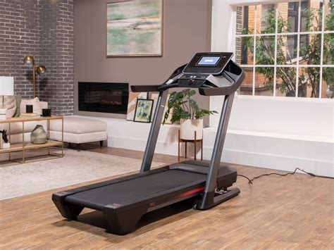 ProForm Pro 2000 Review | TreadmillReviews