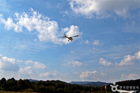 공주 경비행기 레저스포츠 정보와 주변 관광 명소 및 근처 맛집 여행 정보