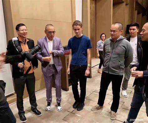 美团创始人王兴说：“理论上，中本聪（比特币创始人）已是世界首富，沈南鹏王兴中本聪zzxxo