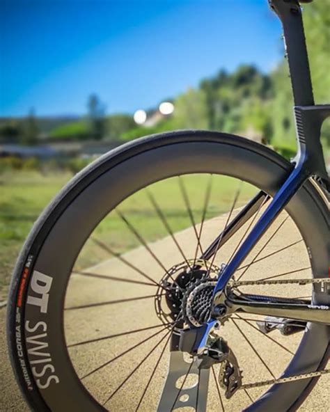 휠셋 입고 디티스위스dt Swiss Arc 1100 Dicut 62 디스크 카본 에어로 휠셋 전국 최대 규모 500평 And 고급 기함 자전거 조립 전문 매장