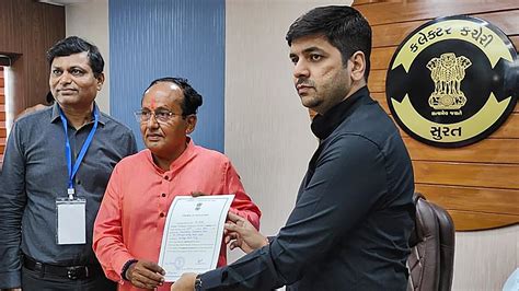 Lok Sabha Elections Bjp Gets First Seat Surat Candidate Wins