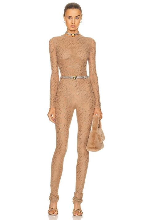 Pin On Ootdinspiration Fashion Gym Clothes Women Clothes