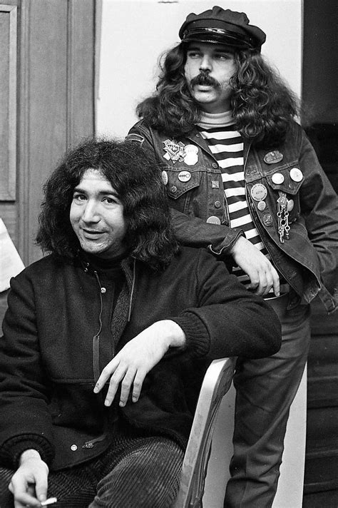 Jerry Garcia See Rare Photos Of The Grateful Dead Legend From The Chronicles Archives