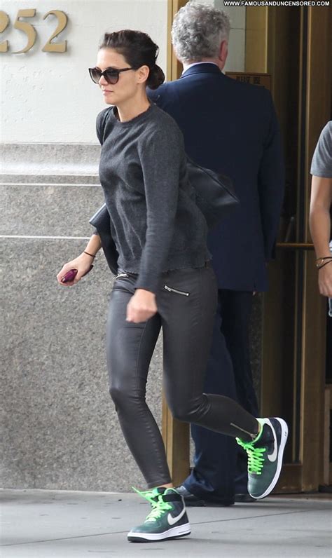 Katie Holmes High Resolution Nyc Beautiful Posing Hot Babe Famous And Uncensored