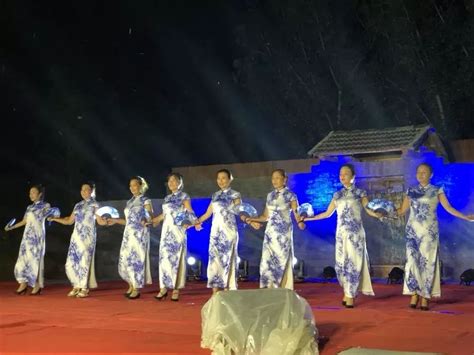 临朐县文化志愿者在行动文化惠民文艺演出暖人心 辛寨镇