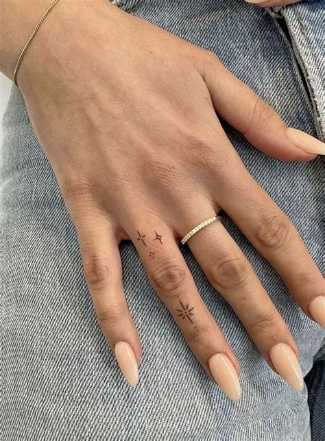 Tiny Tattoos On Hands Hand And Finger Tattoos Finger Tattoo For