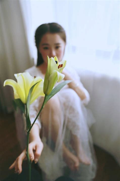 圖蟲人像攝影世間從來乘確事最怕草露沾人衣 每日頭條