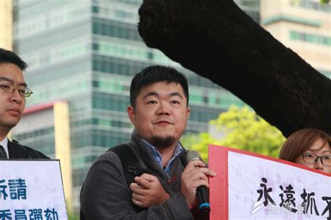 八里雙屍案》翻案！媽媽嘴老闆呂炳宏改判免賠 謝依涵須獨力賠償631萬 風傳媒