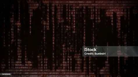 컴퓨터 장치의 오류 및 손상 된 데이터 검은 색 빨간색 배경에 이진 코드를 보여주는 화면 하드 디스크 오류 해커 사이버 보안 및