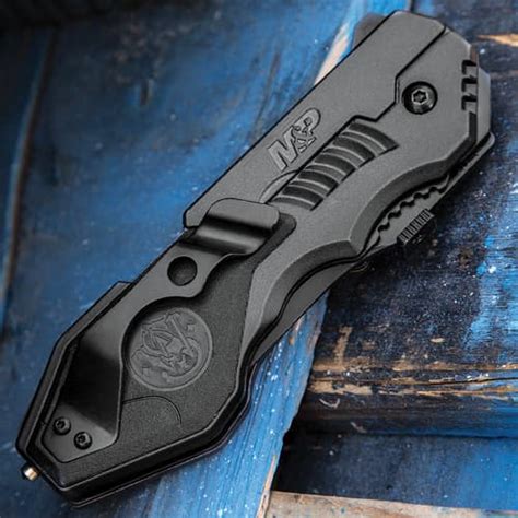 Spring Loaded Knife Assisted Opening And Pocket Knifes