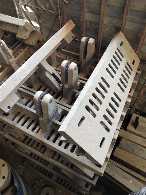 手摇式炉排，横梁，中梁，边梁，手摇往复炉排 科技 机械 好看视频