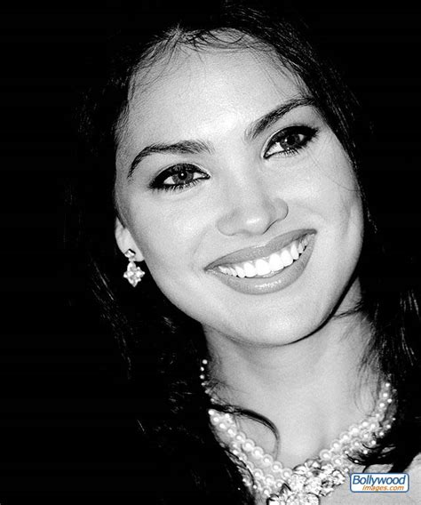 Picture Image Of Lara Dutta Lara Dutta 024  640x768 Size