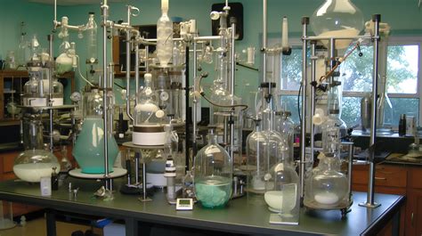 유리가 있는 실험실 벤치 화학 실험실 장비 이름 및 사진 배경 일러스트 및 사진 무료 다운로드 Pngtree