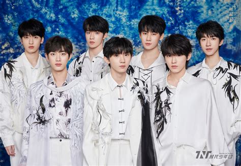 时代少年团官宣加盟2022东方卫视跨年！时代少年团东方卫视跨年马嘉祺新浪新闻