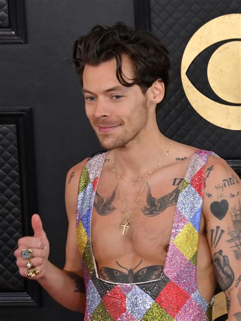 15 Jährige Wird Eingesperrt Und 35 Mal Zum Sex Gezwungen Freier Hilft Ihr Prozess In Berlin