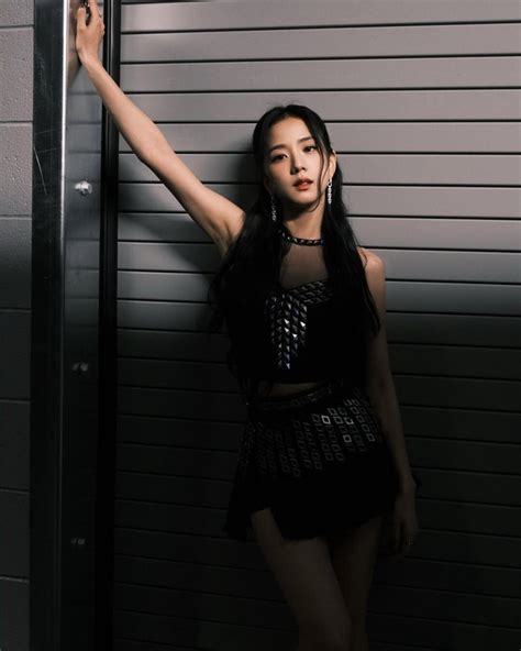 《現在撥打的電話》蔡秀彬8件事：獲封韓國最美女演員、和jisoo是同學，私下卻超宅？