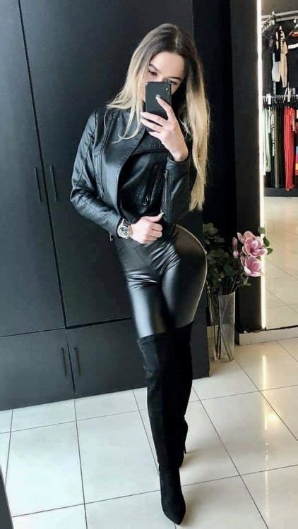 Post [768464453765349376] She Wears The Leather Tumbex