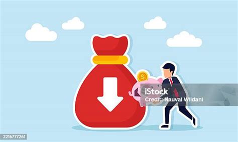 부서진 돼지 저금통을 들고 있는 사업가가 아래쪽 화살표가 있는 돈 가방 옆에 있는 사업 투자 가치 하락의 그림 가방에 대한 스톡 벡터 아트 및 기타 이미지 Istock