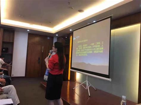 万顺叫车安全生产暨岗前培训服务规范会议在深圳召开