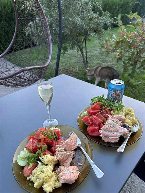 Зонова Вечеря по Зоната ️ Време е за спокойна семейна вечеря по