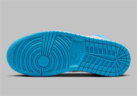 Air Jordan 1 Mid Dark Powder Blue Bq6472 400