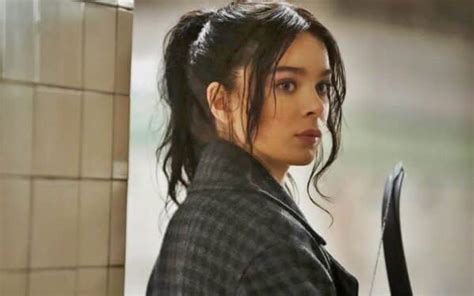 Hailee Steinfeld Stuns Fans With Pink Bikini Photo