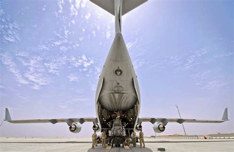 Asian Defence News Royal Air Force C 17 Globemaster Iii Transporting