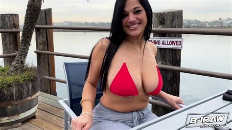 Monas Face Is A Work Of Art Mona Azar Eporner