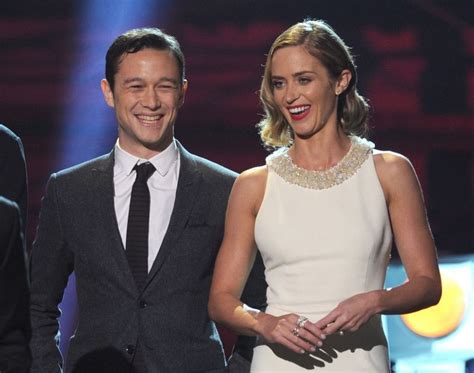 Phoebe Tonkin And Joseph Gordon Levitt