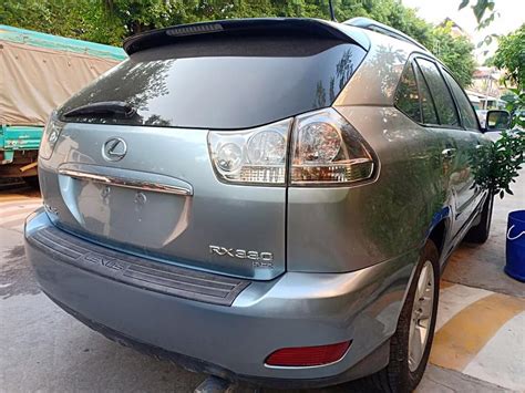 ពេជ្រចរណៃលីវវីងសឺវីស