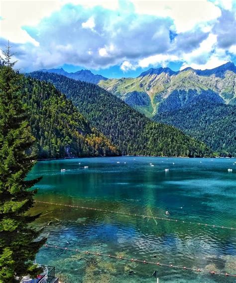 აფხაზეთი დღეს ფოტოკოლაჟი Metronome Ge