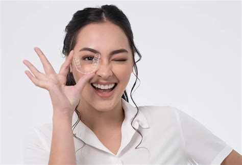 Ternyata Susunan Gigi Memengaruhi Bentuk Wajah Ini Penjelasannya