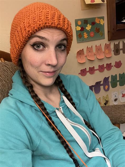 Can Anyone Recommend A Nice Soft Yarn Thats Easy To Work With I Want To Make My Mom A Hat For