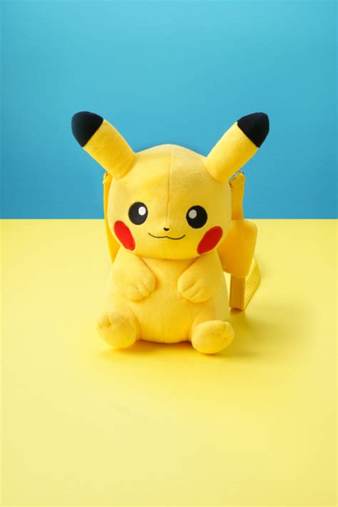 멕시카나 피카츄치킨세트 불티전국 곳곳서 품절 현상